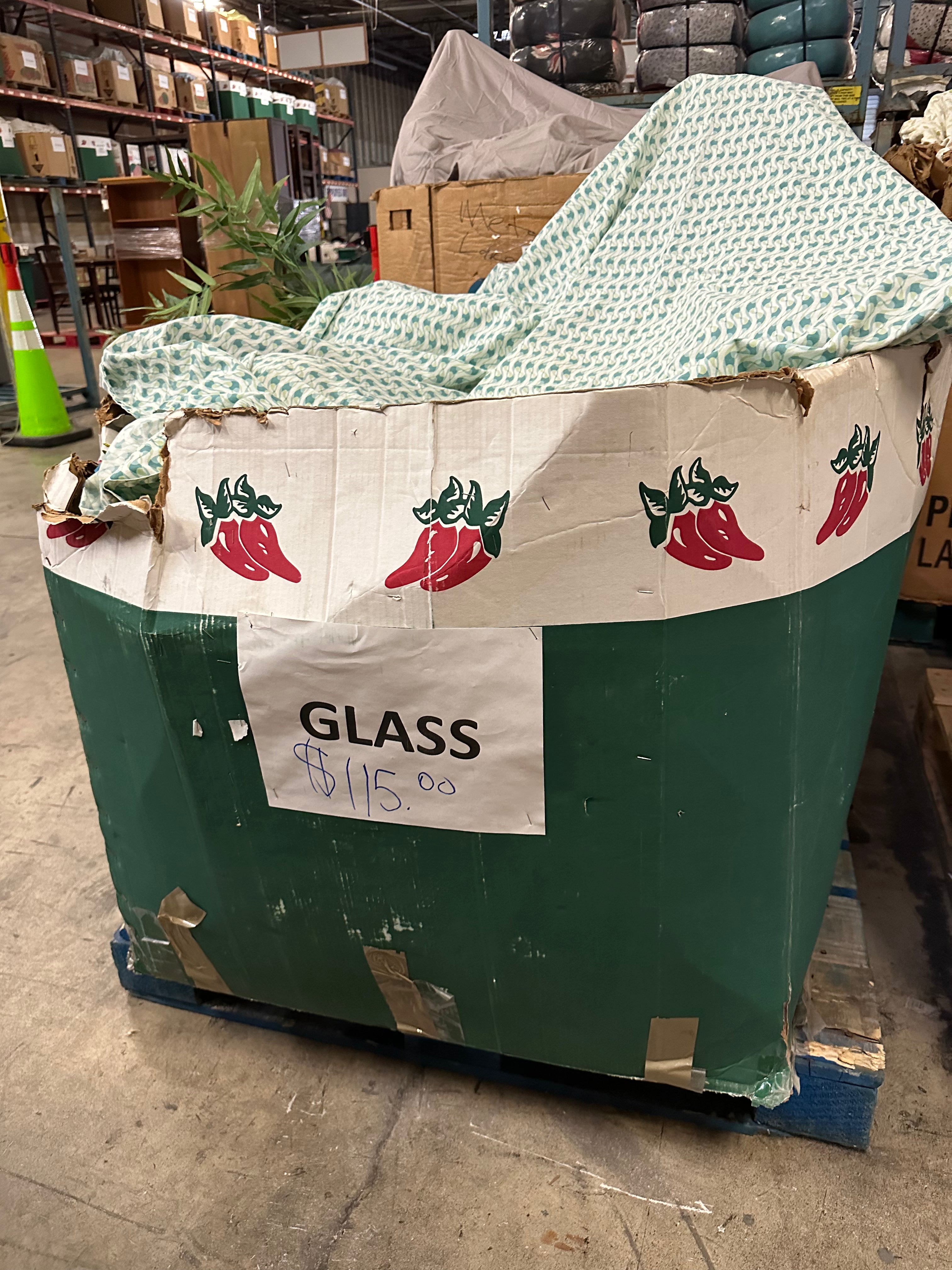Pallet of Glass / Vidrio – Lone Star Sales